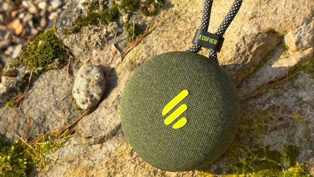 Edifier MP100 Plus giá bao nhiêu? Có nên mua không?